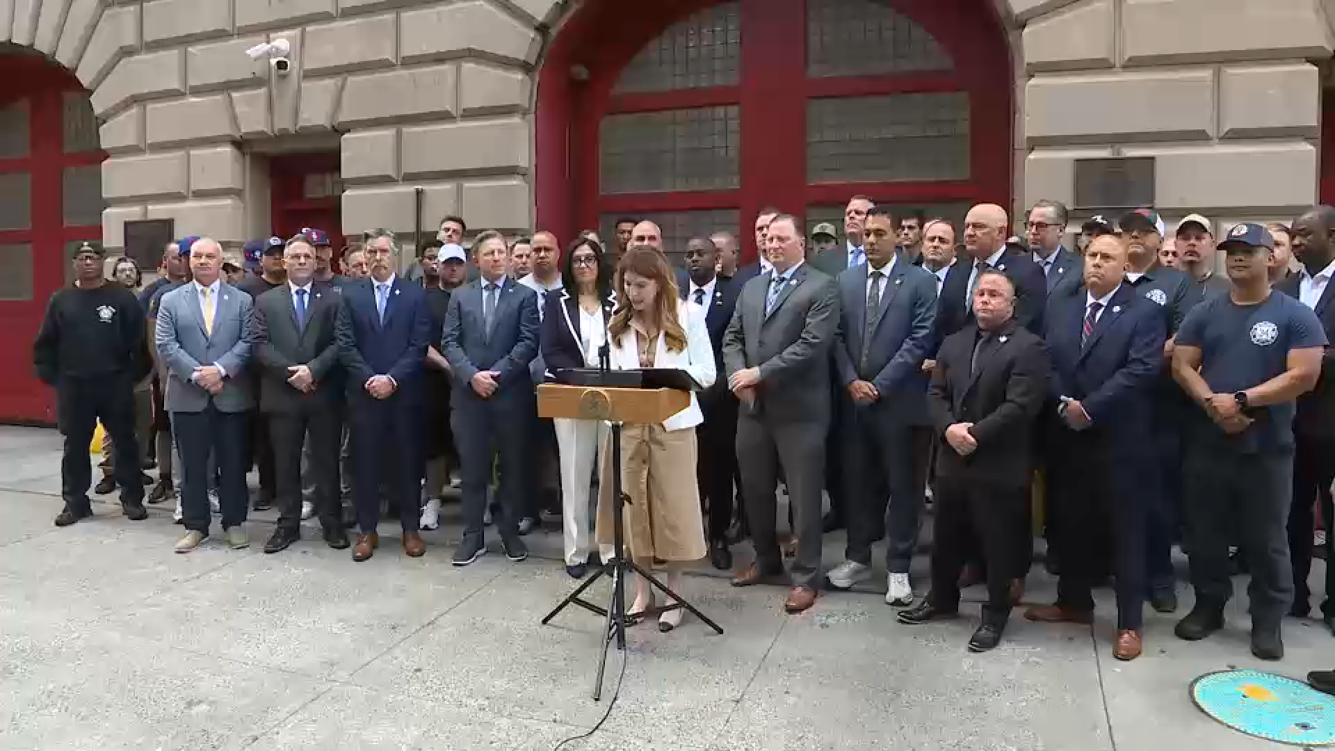Push to add fifth firefighter on engines in NYC to speed up fire ...