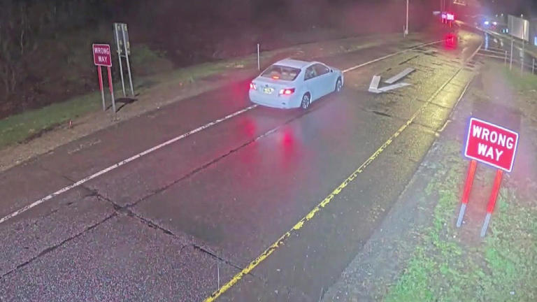 Massachusetts looks to Connecticut for guidance after another wrong-way ...