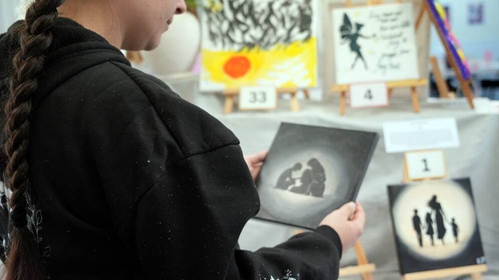 Domestic violence survivors tell stories through art in Toowoomba