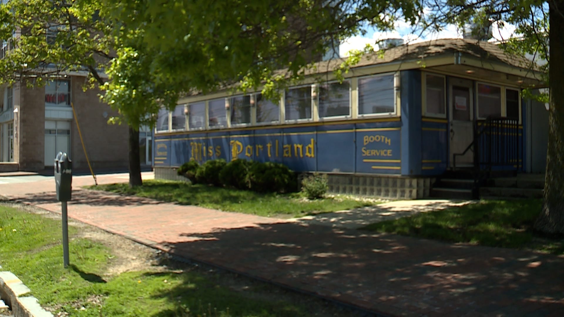 Woman finds hidden camera in bathroom at popular Portland diner