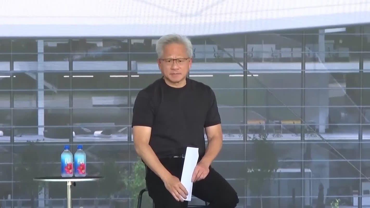 젠슨 황 "한국 로보틱스 투자 검토…GTC 서울 개최 가능"