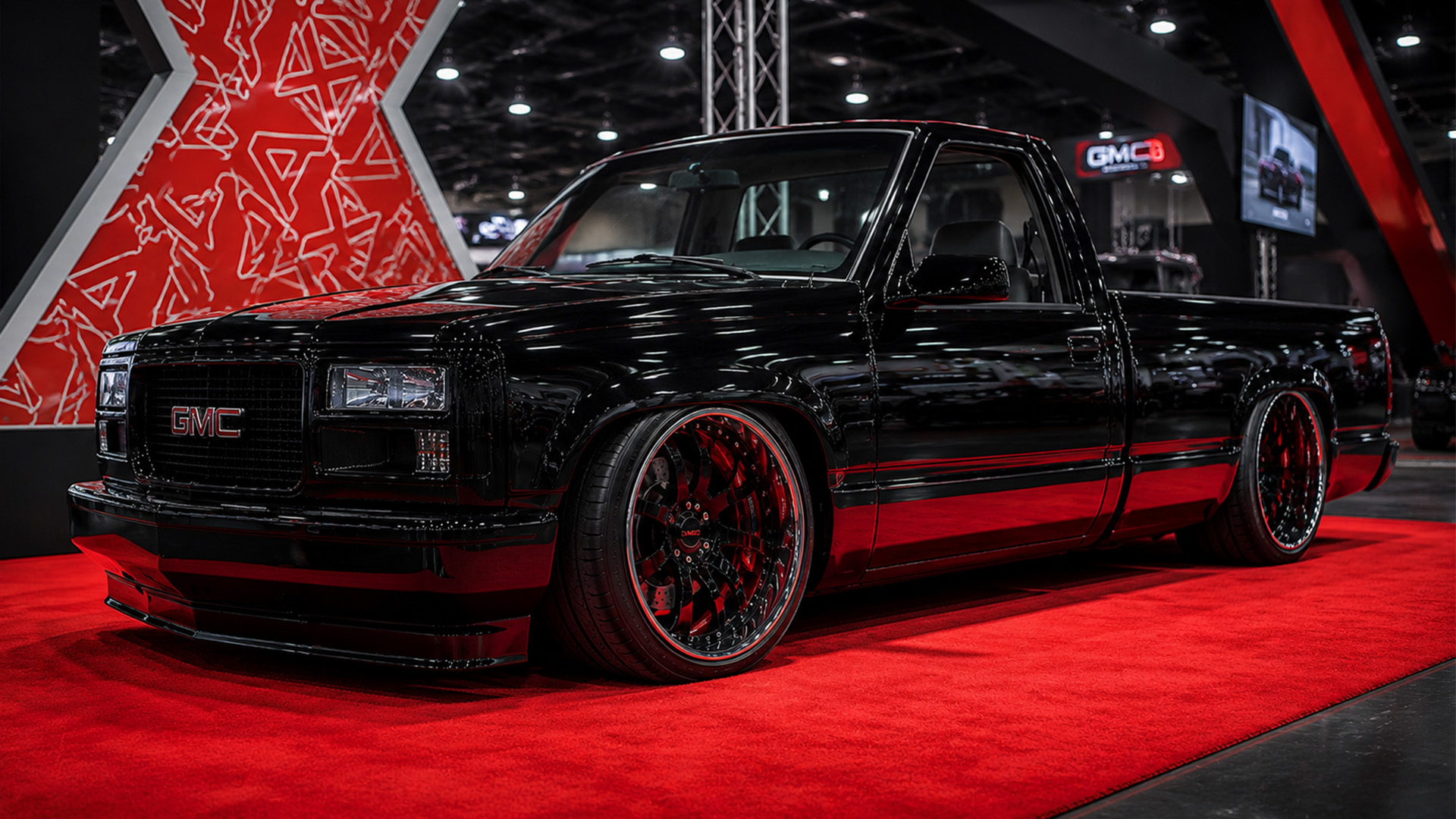 A custom OBS truck steals attention at SEMA