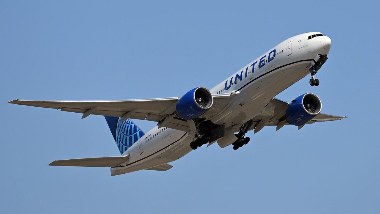 United Airlines flight bound for Spain turns around over Bluetooth ...