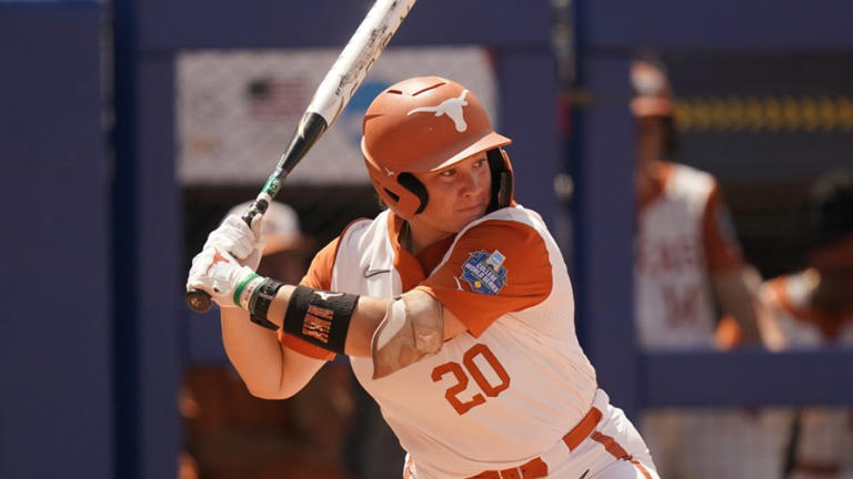 Texas beats Tennessee twice, advances to WCWS title series for 2nd ...