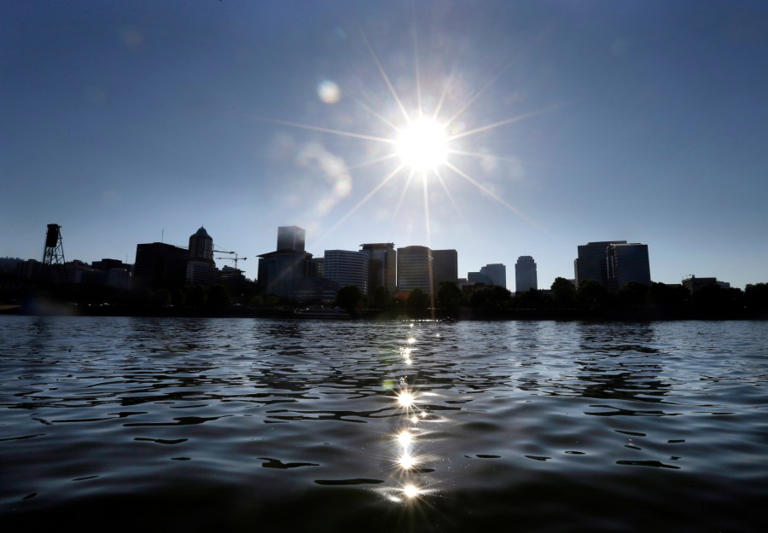 NOAA releases sizzling summer weather outlook for PNW