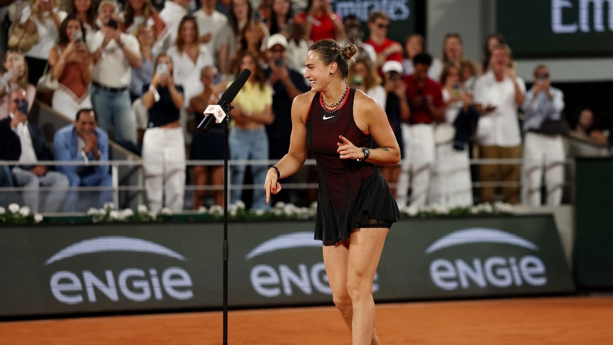 Sabalenka aces Michael Jackson's moonwalk after beating Osaka at French ...