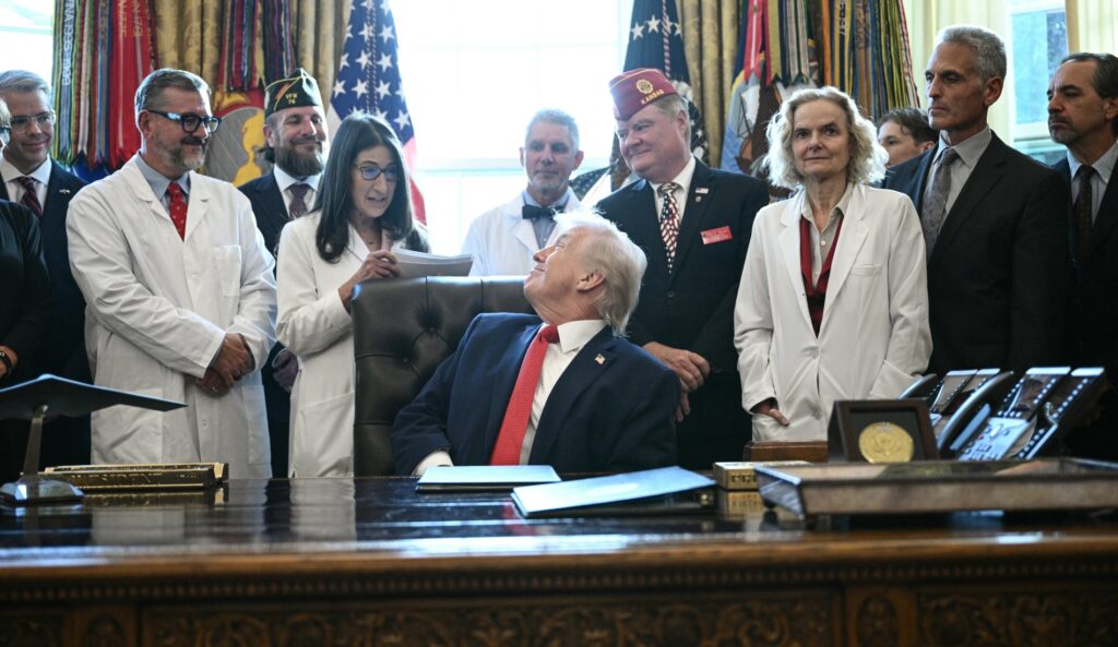 Trump's doctor released his physical results and critics immediately ...