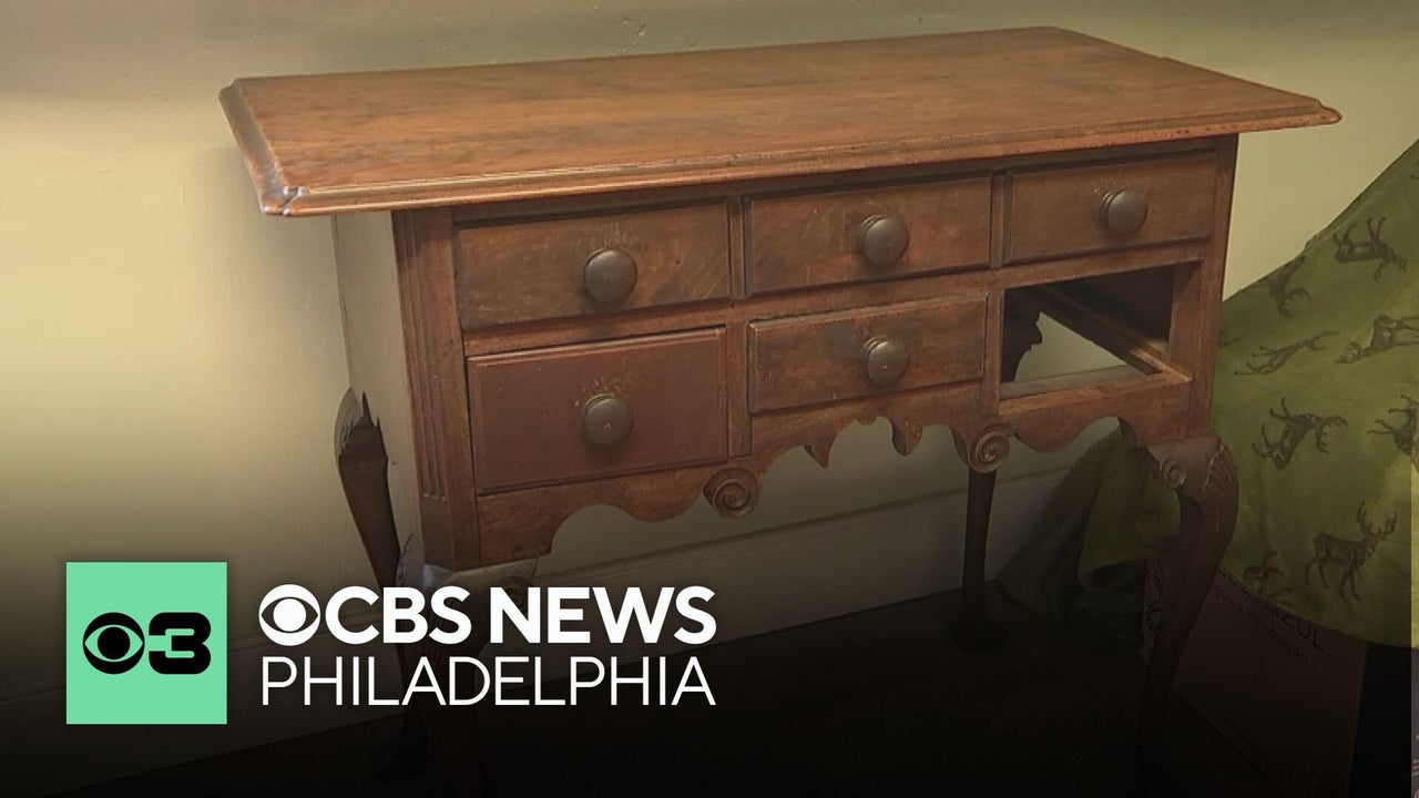 Family of Betsy Ross donates her sewing table to Philadelphia Museum