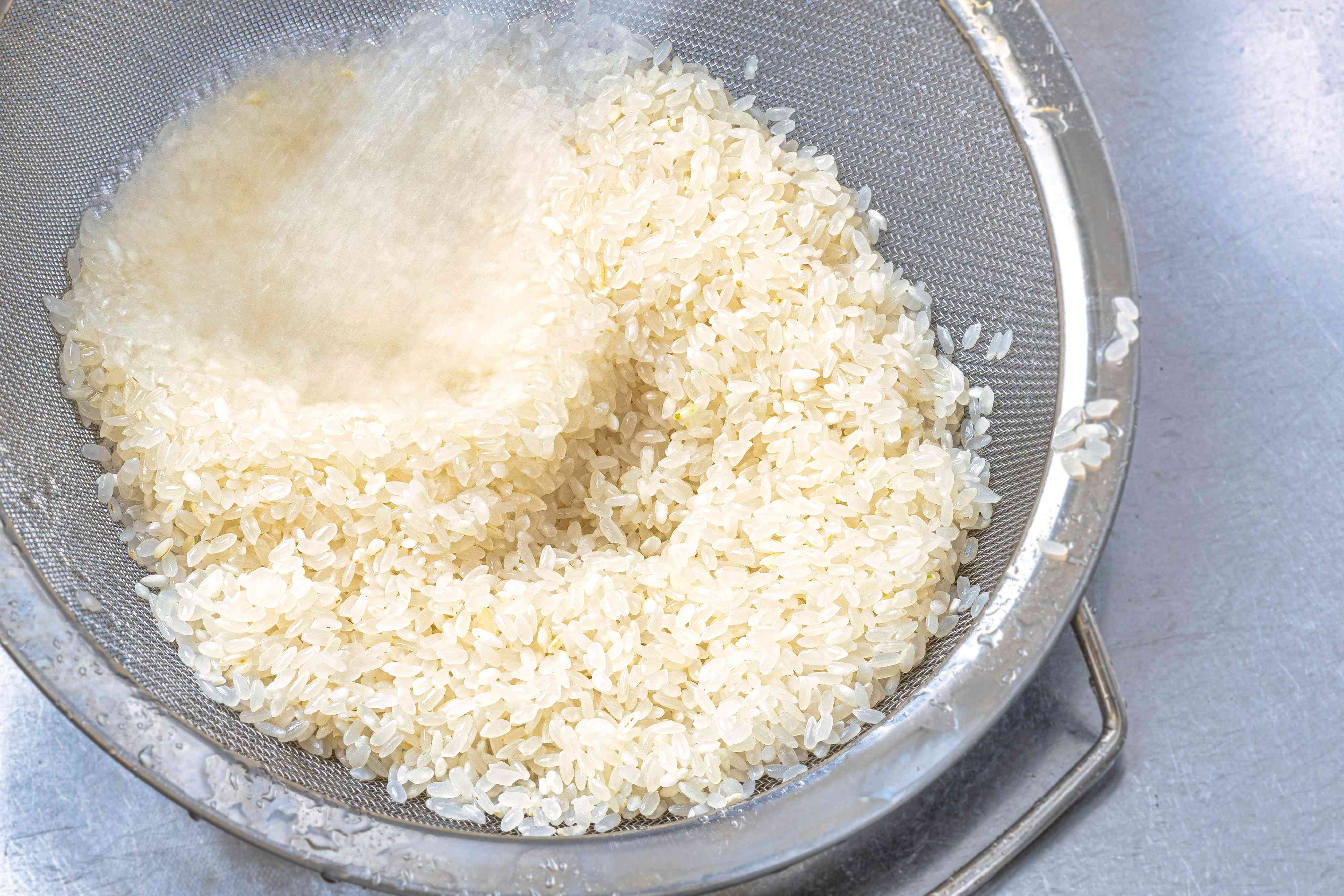 How to wash rice the right way, according to someone who eats it every day