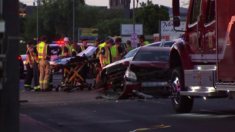 Speeding suspected in chain reaction crash that hurt 8 people in Phoenix