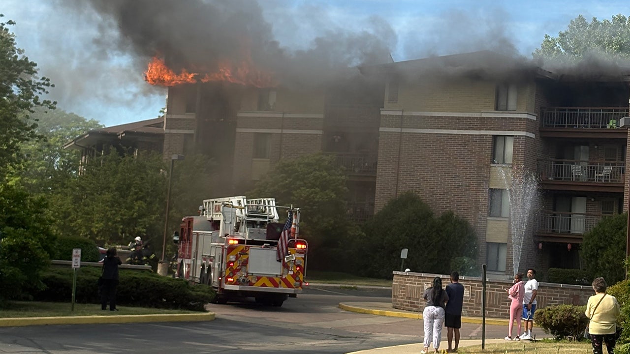 Glendale apartment fire, multiple departments respond; no injuries