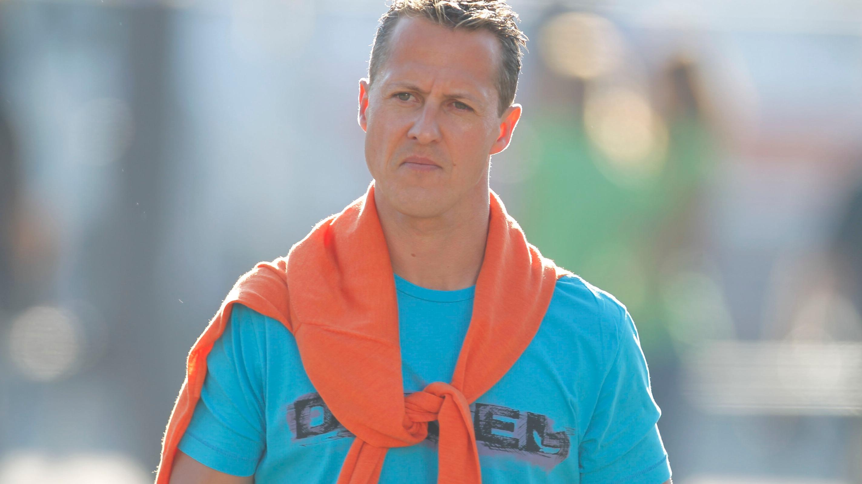 Michael Schumacher « allongé sur son lit de réa et branché à des tuyaux ...