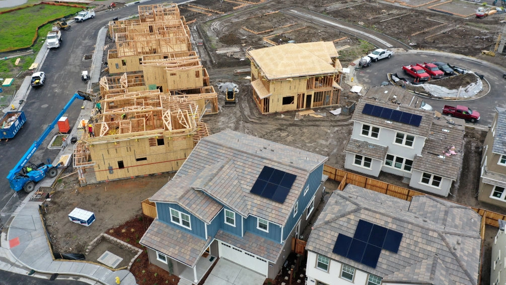 9 US locations offering cash to new residents