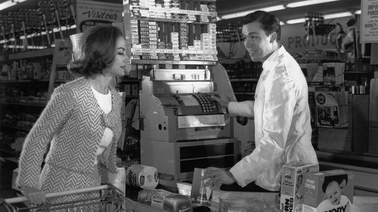 7 vintage grocery store features boomers remember fondly