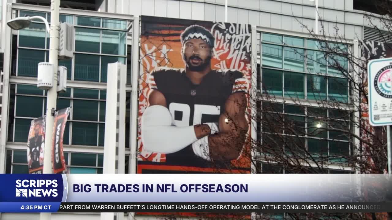 Browns trade Myles Garrett to Rams