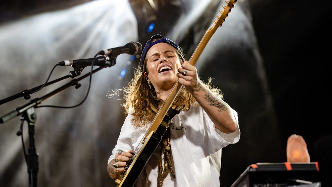 8 remarkable one-person music acts