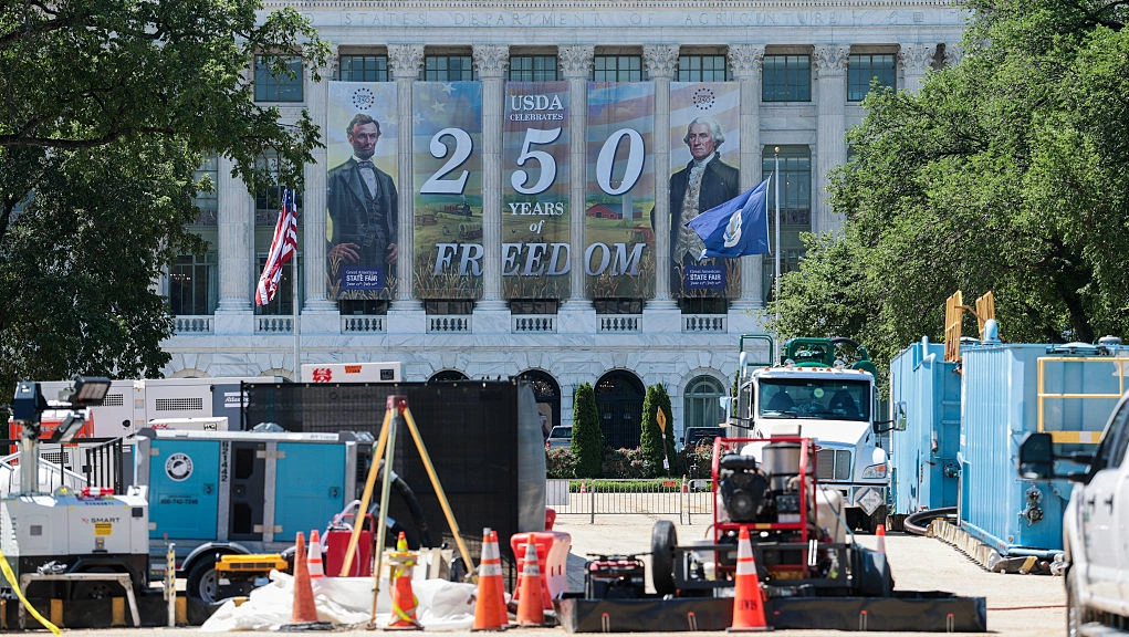 Vanilla Ice defends Freedom 250 performance as artists exit