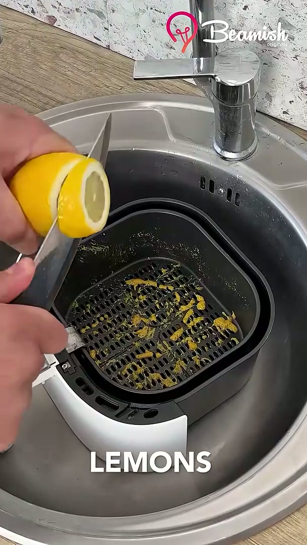 Air fryer cleaning method #easy #airfryer #cleaningtrick