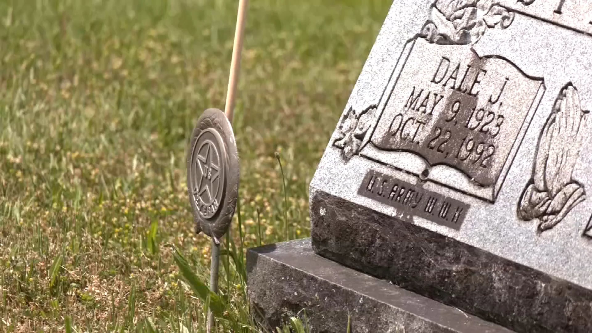 Flag holders stolen from veterans’ graves in Beaver County
