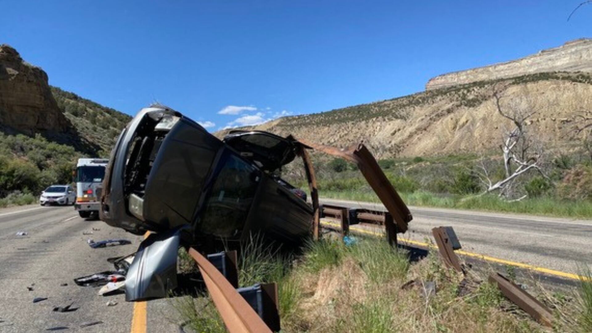 2 injured, driver ejected after crash on I-70 in west Colorado