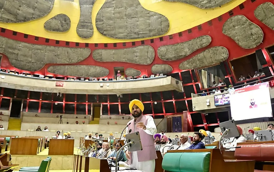 31 independents join SAD, lifting its civic tally to 243