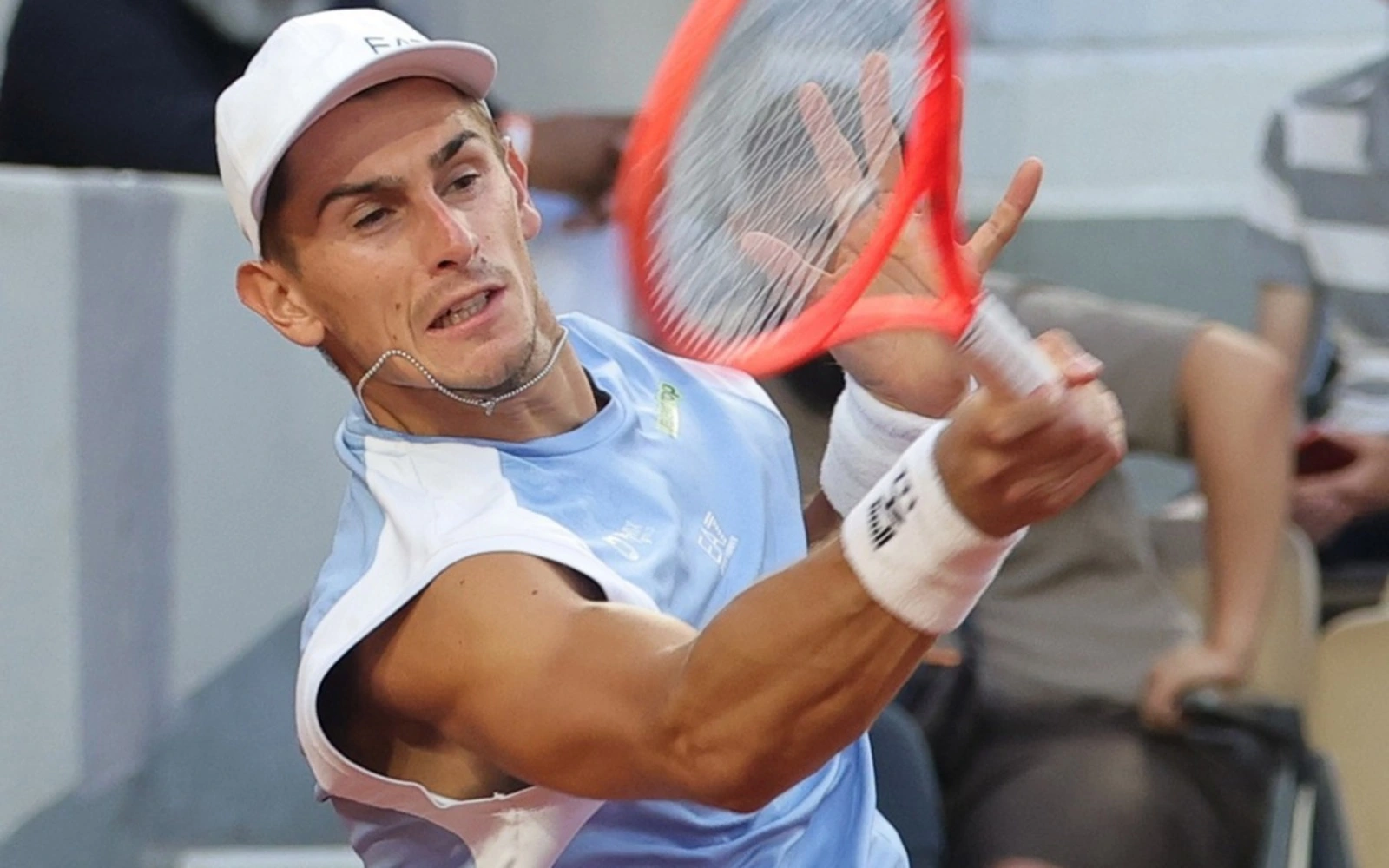 No Sinner, no problem as Arnaldi joins three Italian men in Paris last ...