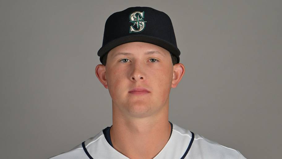 Praise for Mariners prospect Ryan Sloan goes over the top after near ...
