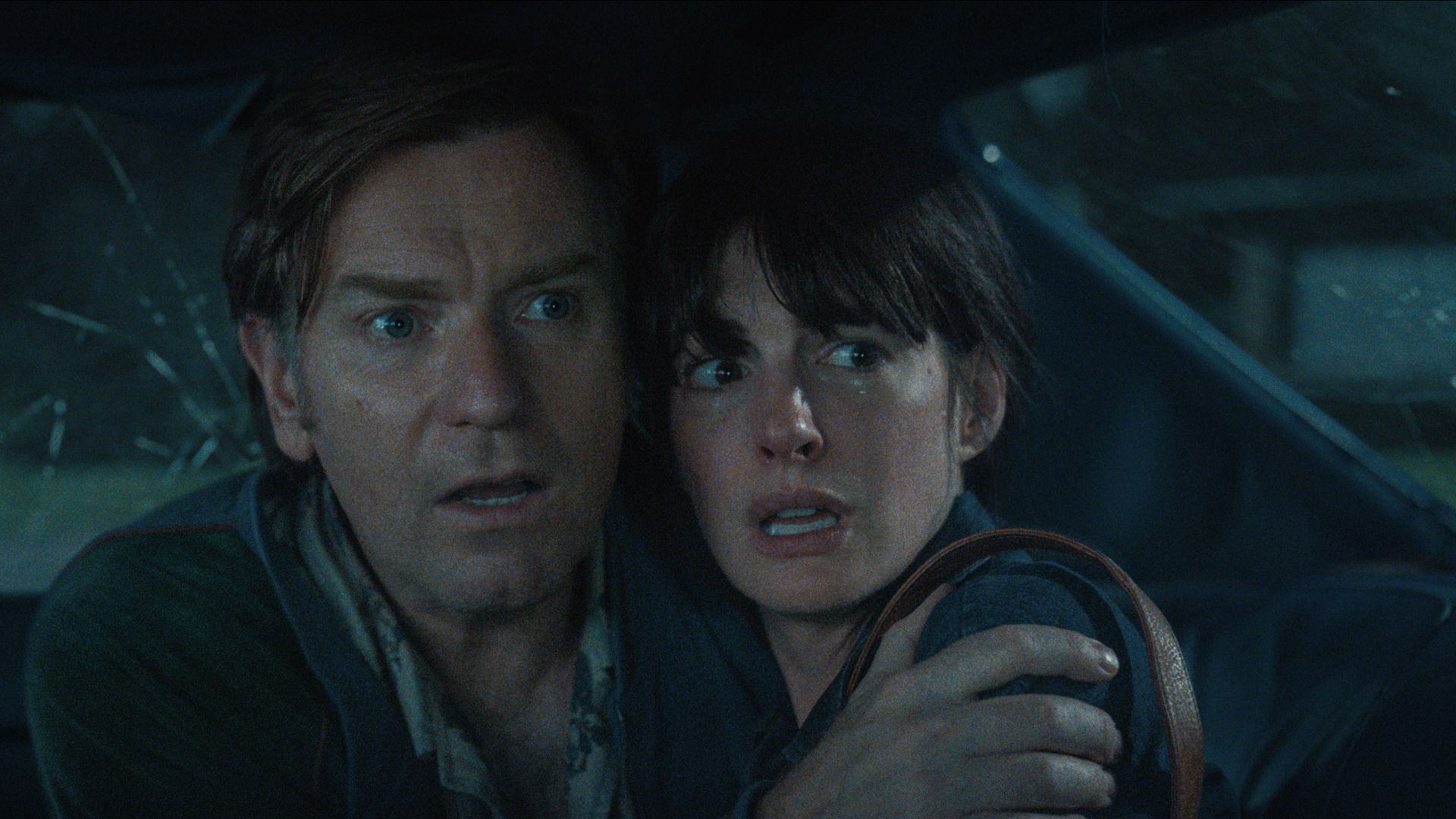 Dinosaurs invade a neighborhood in new trailer for sci-fi action movie ...