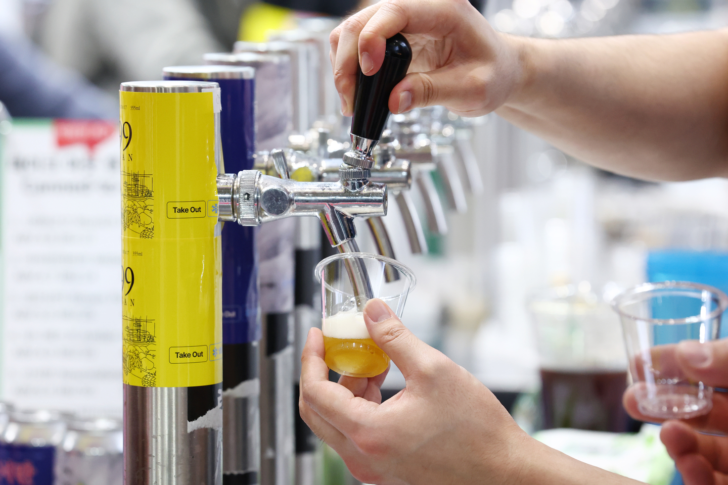 Alcohol spending posts sharpest decline in 7 years in Q1 amid changing ...
