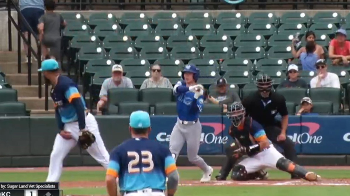MLB: Guinea pig in Oklahoma! Kim Hye-seong debuts the 'check-swing ...