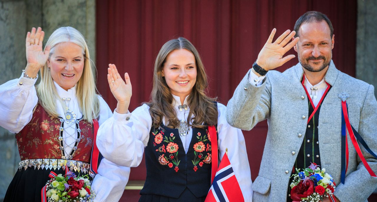 Princess Ingrid Alexandra is leaving school in Australia due to her mom ...