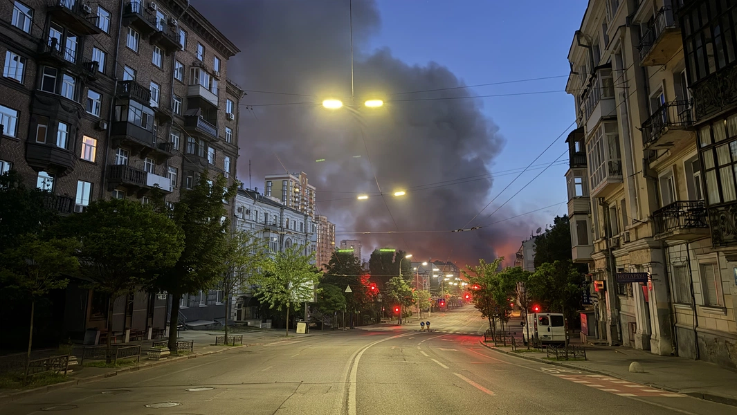 Russia launches overnight mass air assault on Kyiv