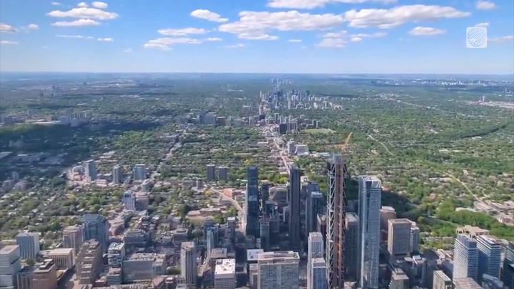 Helicopter tour over Toronto's stunning skyline