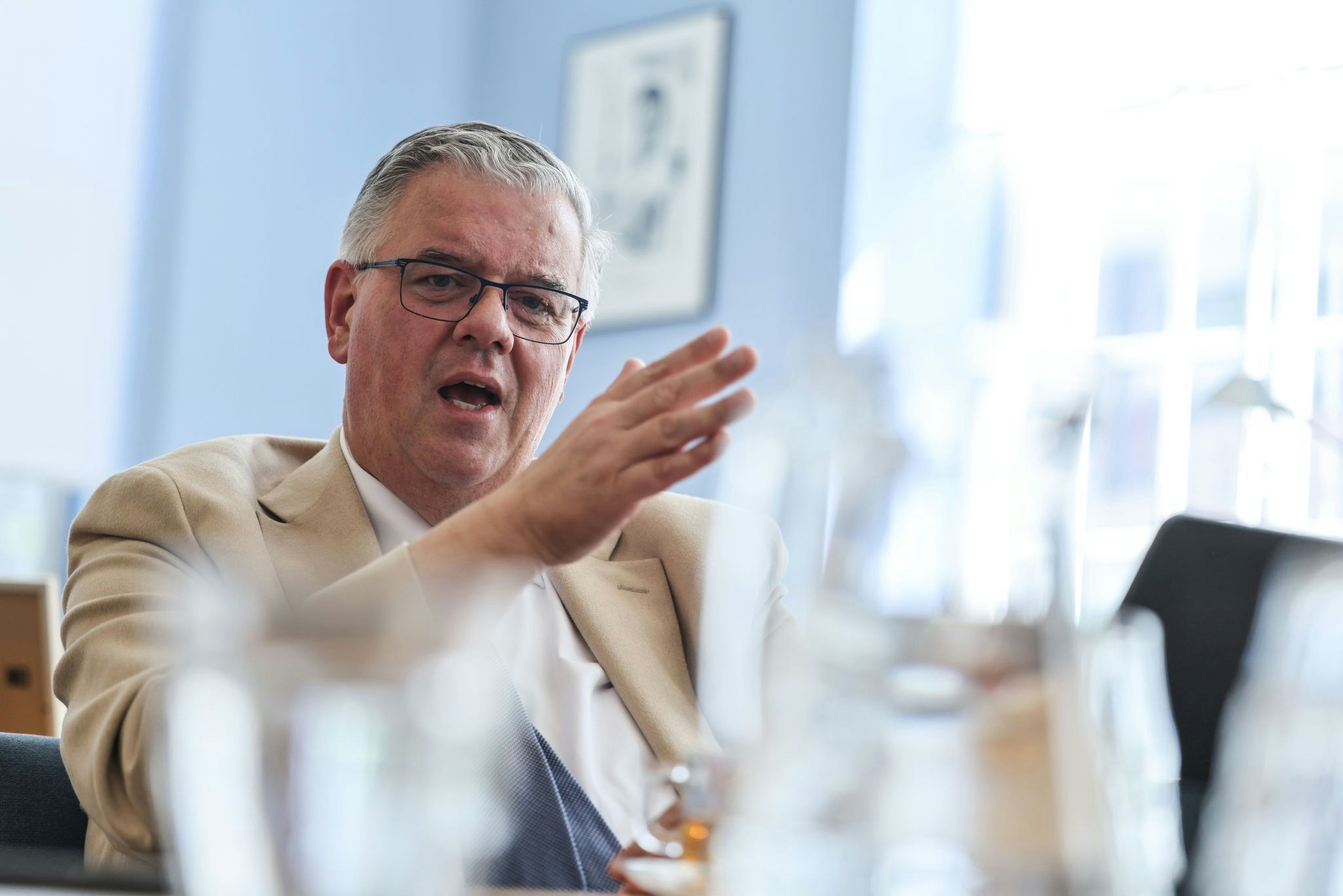 Freundschaft in Gefahr: Nimwegens Bürgermeister kritisiert deutsche ...