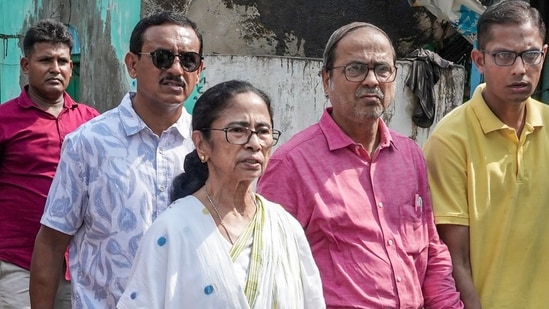 Mamata Banerjee protest live: Ready to be arrested, says Didi ahead of ...