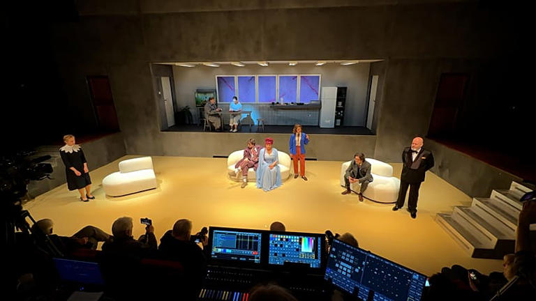 'Open your eyes': Olga Tokarczuk's short stories inspire Polish Theatre ...