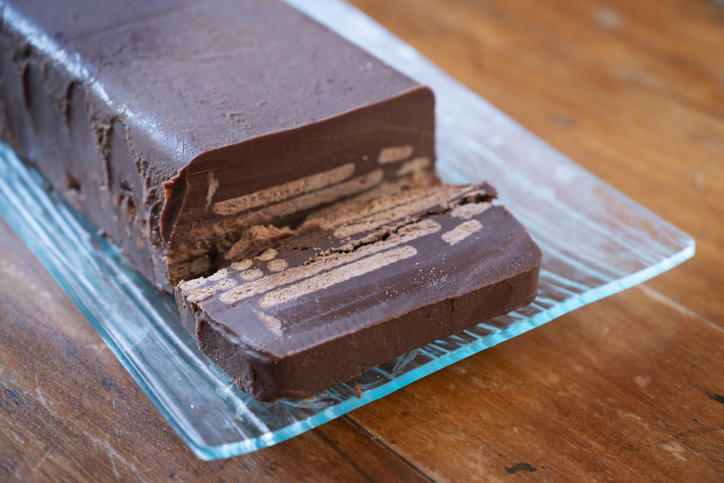 Kalter Hund: Warum dieser Schoko-Keks-Kuchen bis heute so beliebt ist