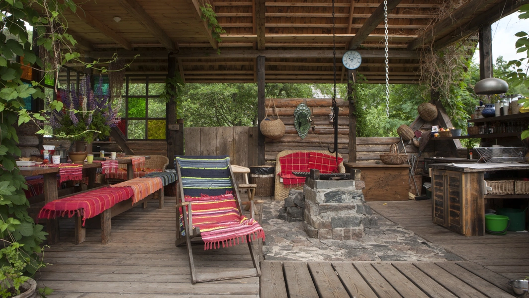 15 creative yard projects for beauty and function
