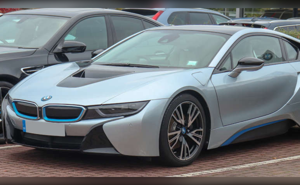 Los 9 coches que los mecánicos consideran auténticos pozos sin fondo ...