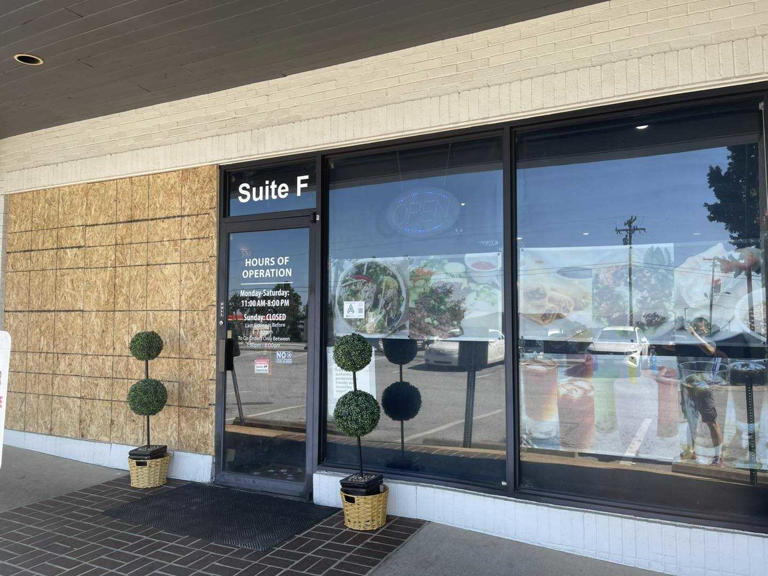 Greenville restaurant reopens after car crashes into storefront