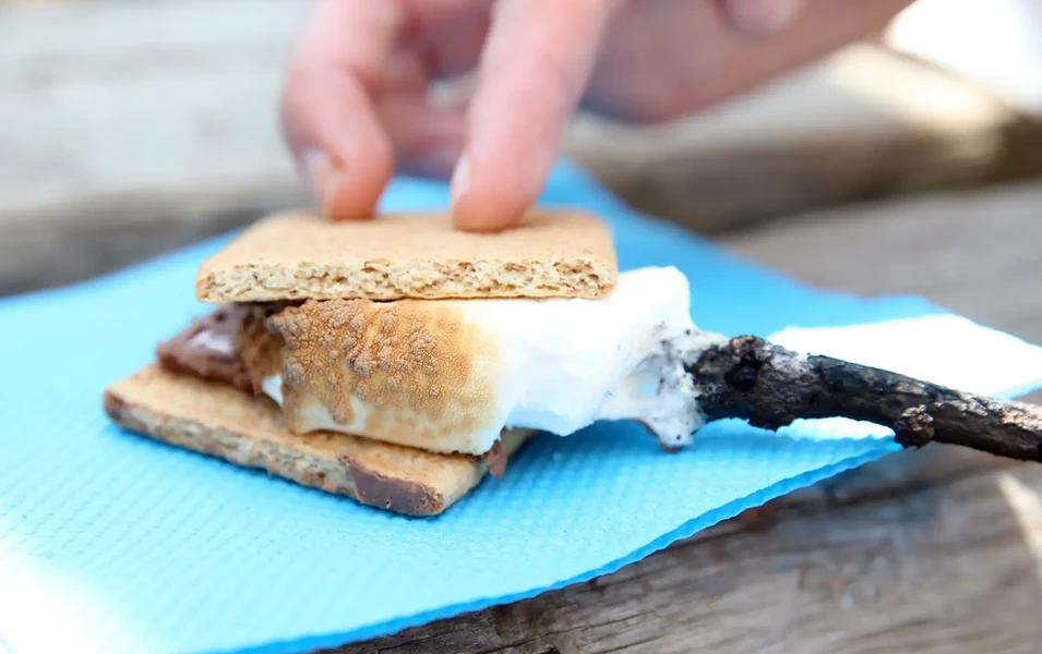 S’mores and gingerbread get a cozy upgrade