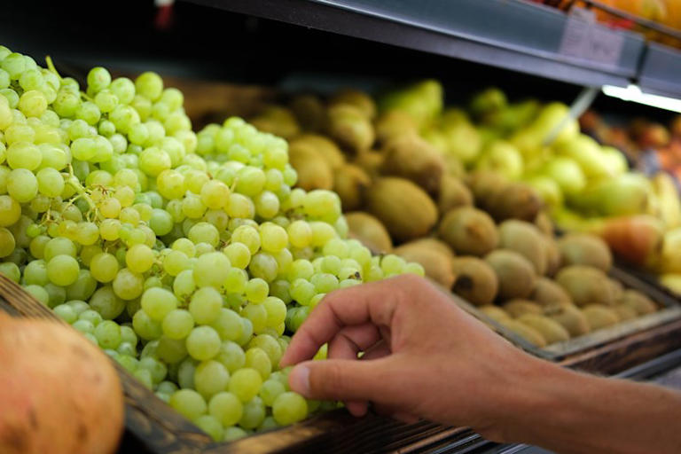 The annoying ‘pick ’n’ mix’ habit dividing shoppers: ‘Not a psychopath’