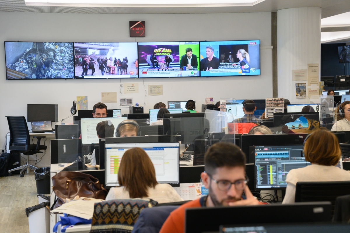 À Punt pide a sus periodistas que no lleven camisetas "con mensajes ...