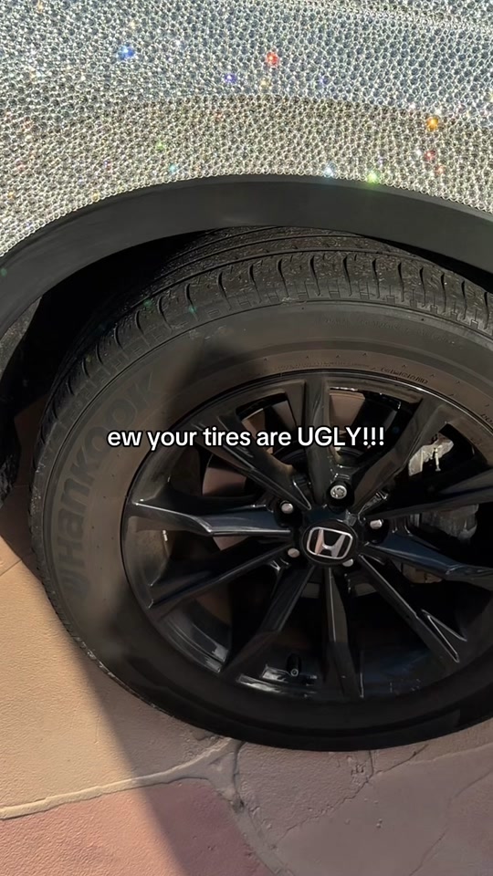 Bedazzled Glitter Tires with Heart-Shaped Rims Showcase