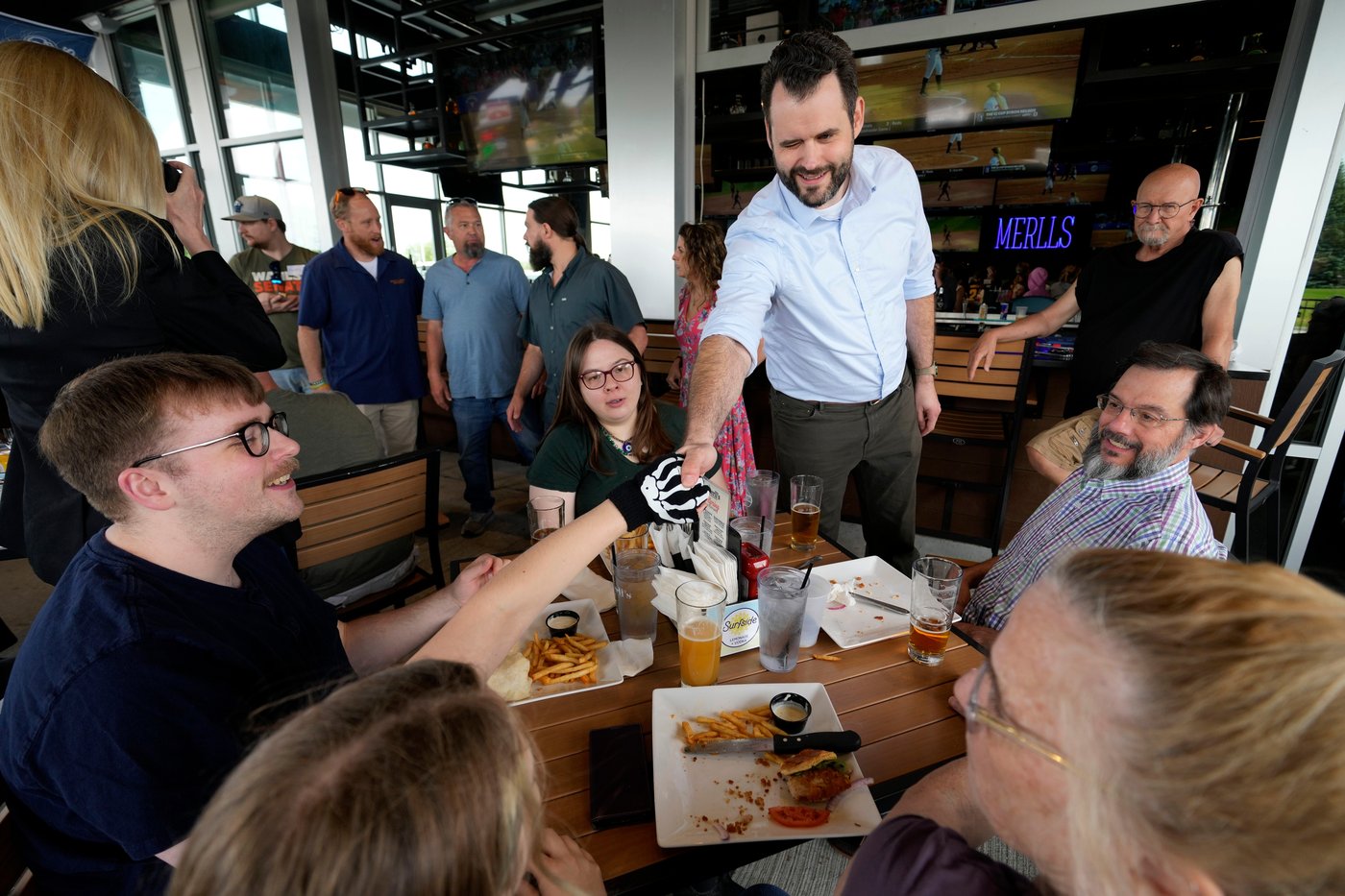 Iowa Democrats to settle a tense Senate primary as the party looks to ...