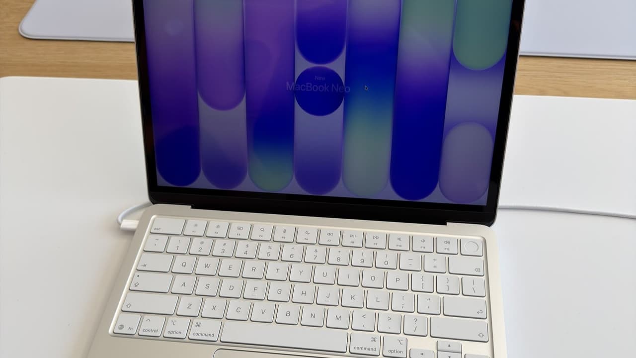 Job candidate vanishes with company MacBook on joining day, deletes ...