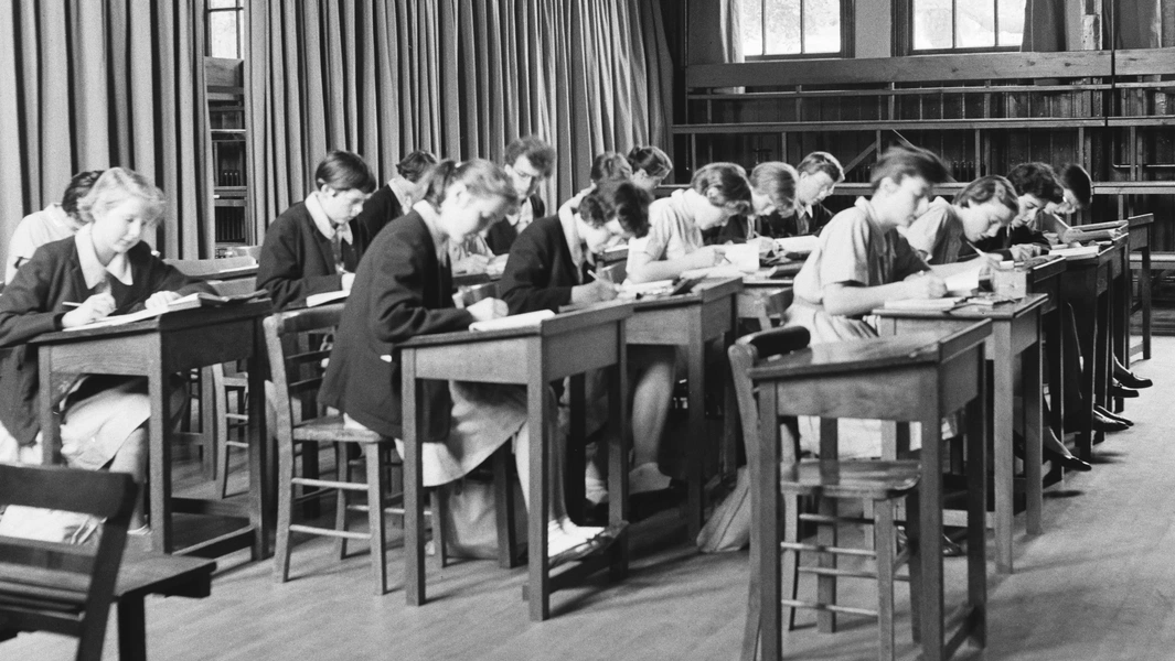 17 essentials of 1950s classrooms
