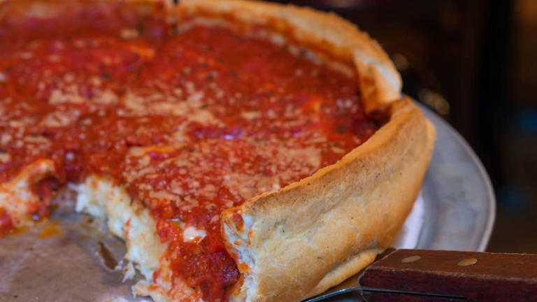 Frozen pizza recall: Motor City 5 cheese bread linked to salmonella risk