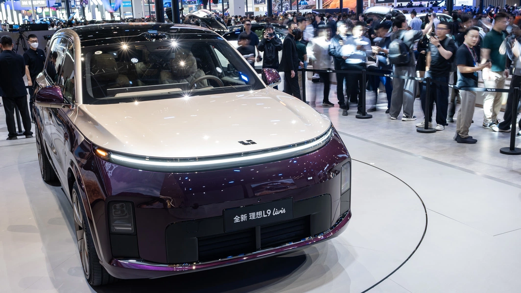 Li Auto L9: Flagship extended-range luxury SUV