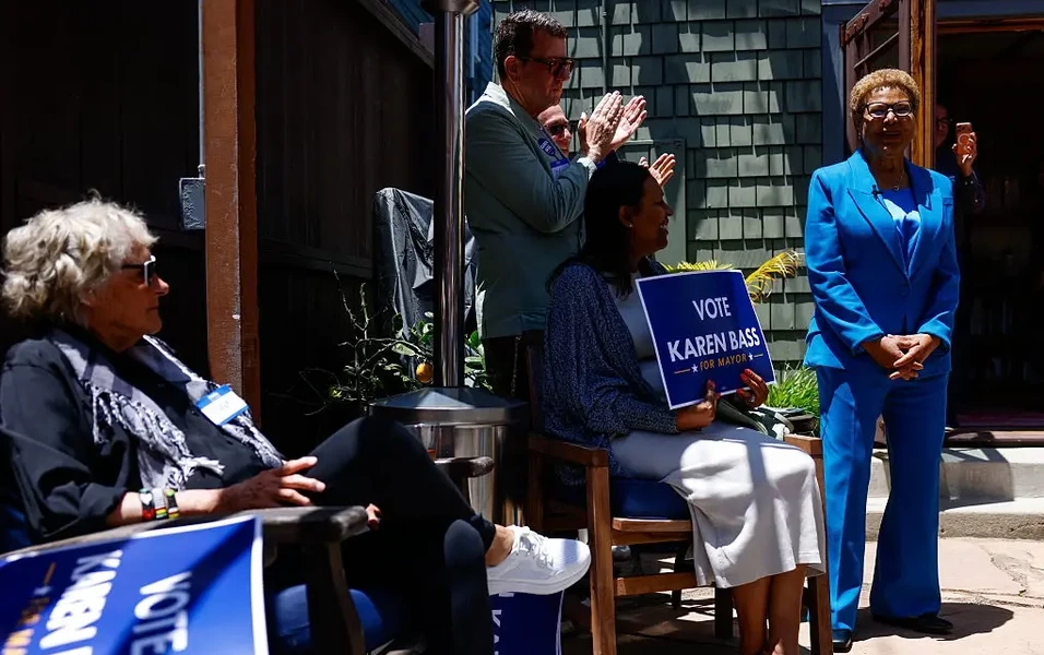 Los Angeles mayoral primary heads into unpredictable finish